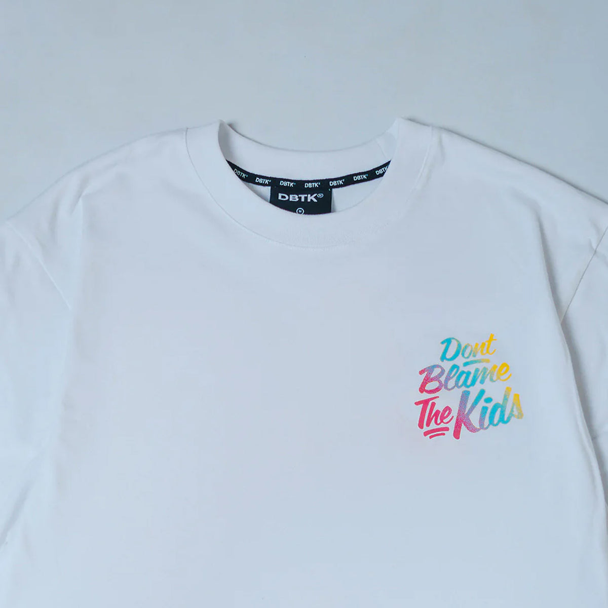 DBTK : Chromatic Script Tee (White) – The Nines
